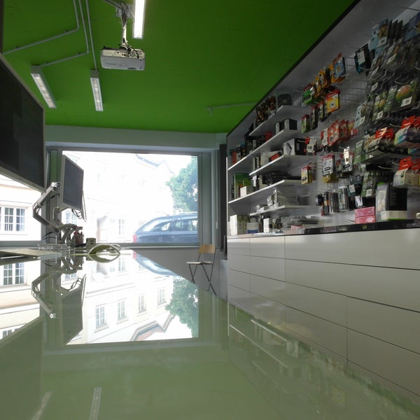 HS Computers - Electronics Store in Valašské Meziříčí