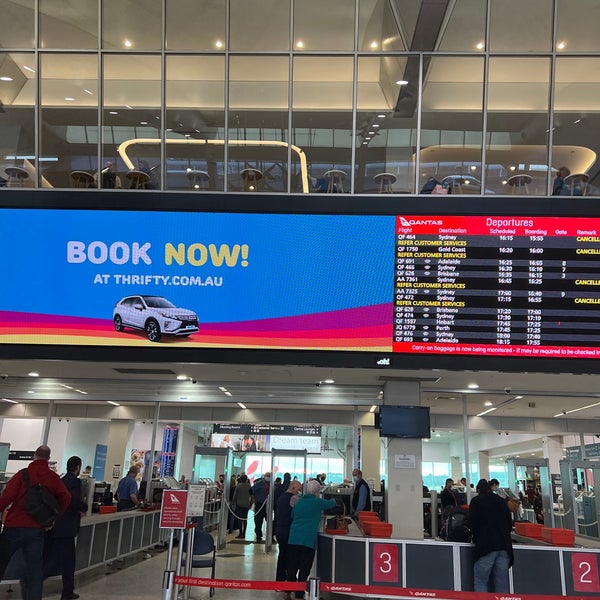 Terminal 1 - 75 tips from 15141 visitors