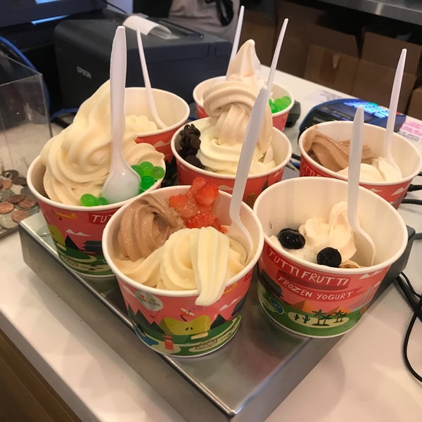 Tutti Frutti - Ice Cream Parlor