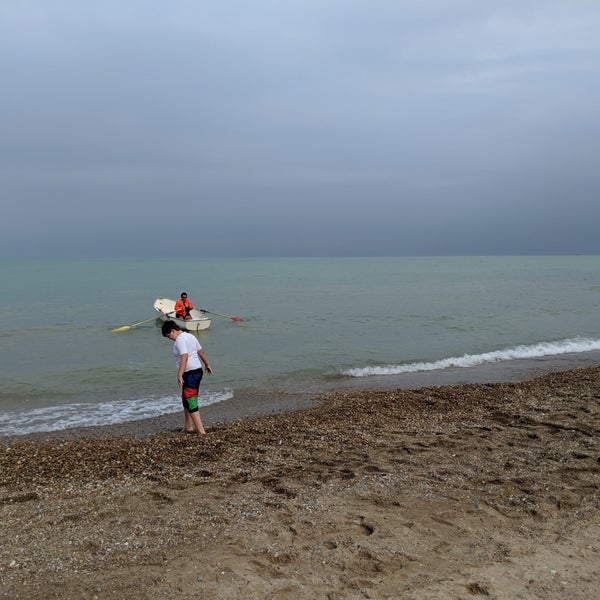 Albion Beach - Rogers Park - 5 tips from 164 visitors