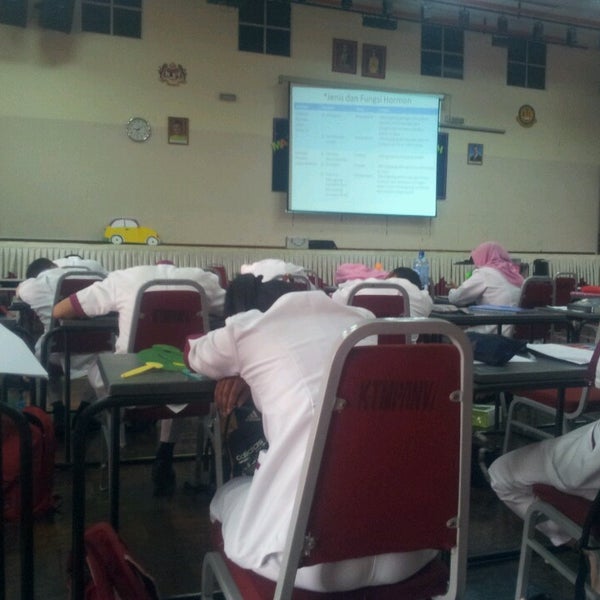 Dewan Utama KTMP - College Academic Building in Kampung Bahru