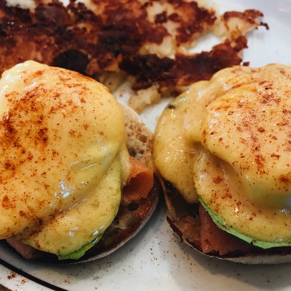 Squeaky Rail Diner - 505 N Enola Rd