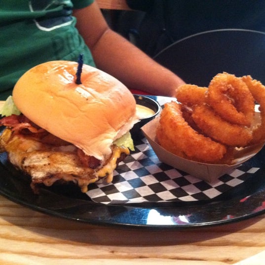 American Roadside Burgers - Burger Joint in Third Ward