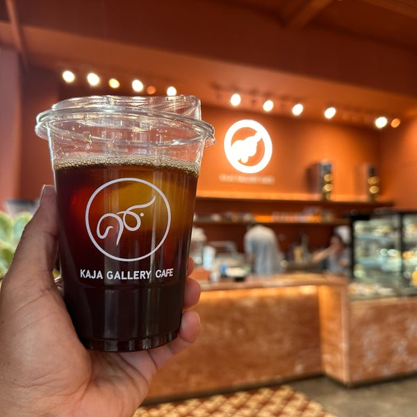 Kaja Gallery Cafe - 156 Maha Chai Road