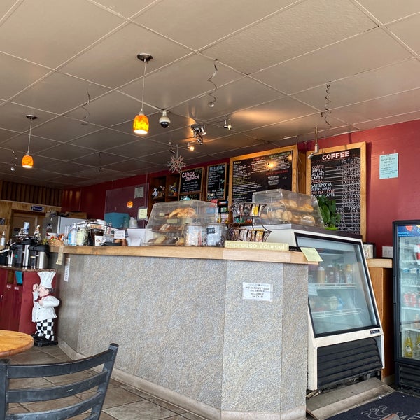 Chit-Chat Café - Café in West Edgemar-Pacific Manor