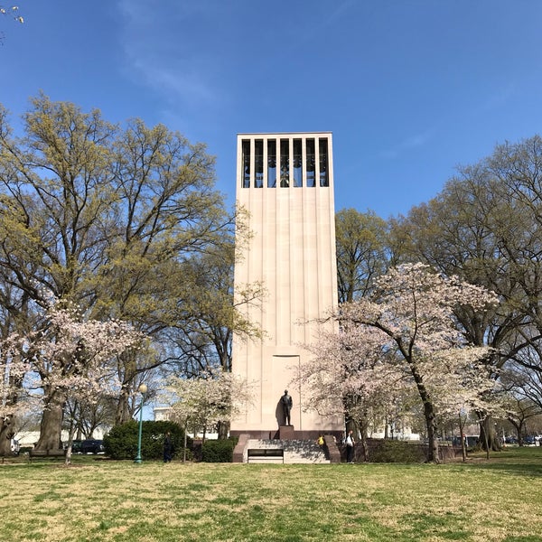 Robert A. Taft Memorial and Carrilon - Northwest Washington ...