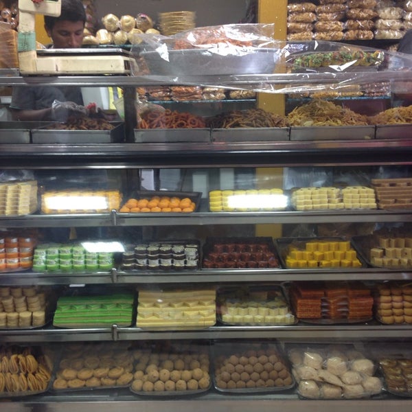 Shree Mahalakshmi Sweets - Mysore, Karnātaka