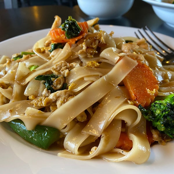 Sa Bai Modern Thai - Thai Restaurant in Camelback East