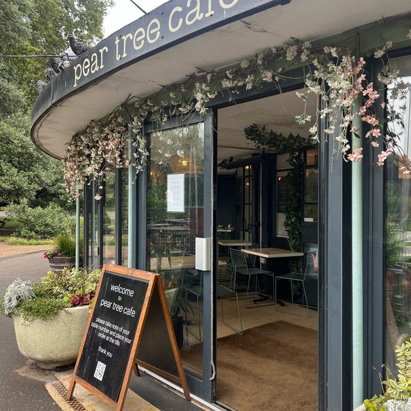 Pear Tree Cafe - Café