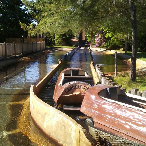 Canobie Log Flume Ride - Salem, NH