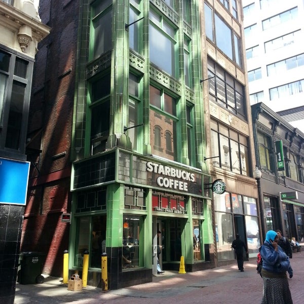Starbucks - Downtown Boston - 30 tips