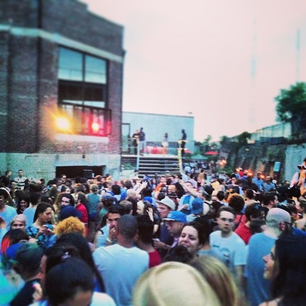 Tiki Disco - Night Club