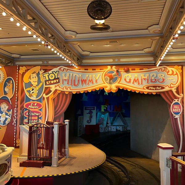 Toy Story Midway Mania