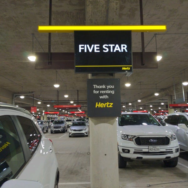 Hertz - 2424 E 38th St