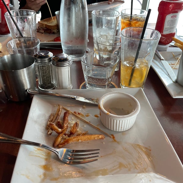 Number 4 American Bar & Kitchen - 124 E Walnut St