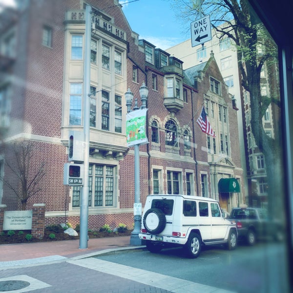 TriMet Bus Line 19 - Portland, OR