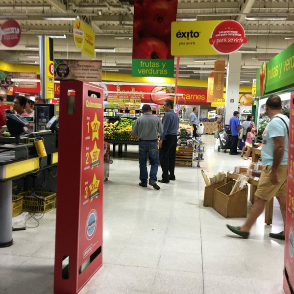 Exito - Grocery Store in Santiago de Cali