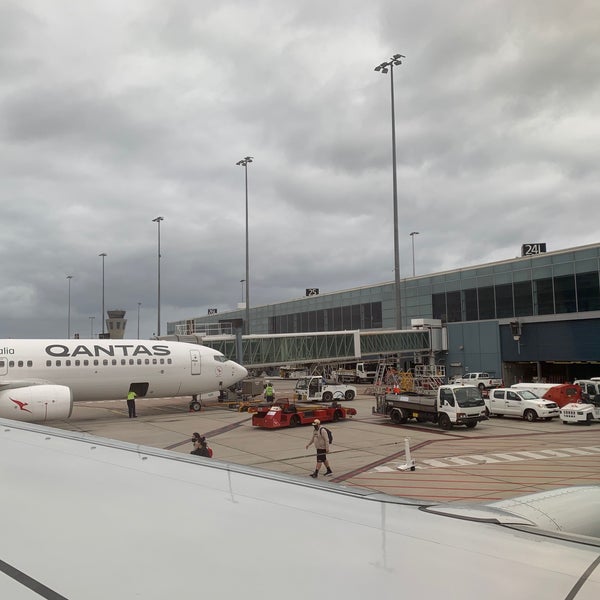 Qantas Domestic Departures - Adelaide Airport (ADL)