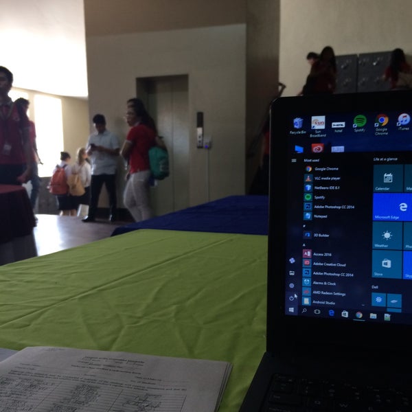 Photos at Lyceum of the Philippines University - Intramuros - 51 tips ...