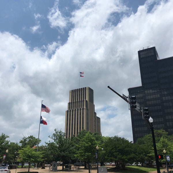 Downtown Square - 2 tips