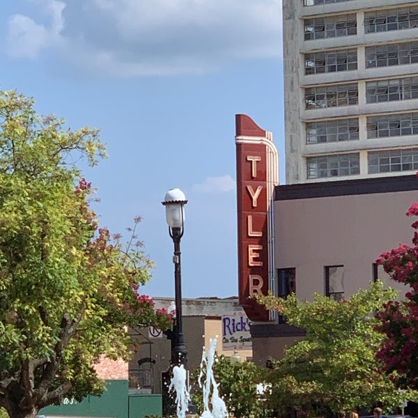 Downtown Square - 2 tips