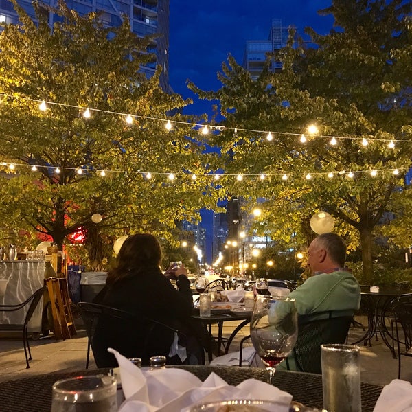 Erie Cafe - River North - 40 tips from 1613 visitors