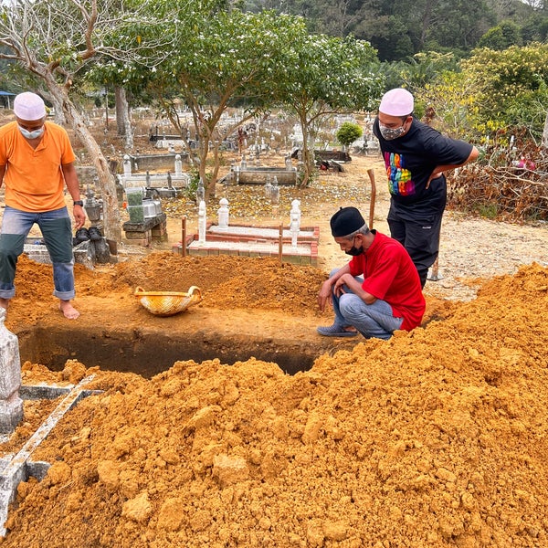 Tanah Perkuburan Islam Kampung Segenting - Cemetery in Batu Pahat
