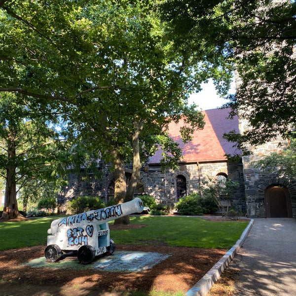 Tisch Library - 10 tips from 702 visitors