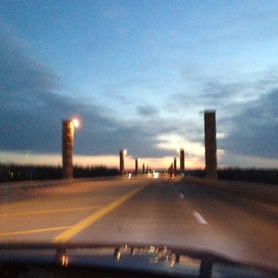 Meridian Bridge - Bridge in Yankton
