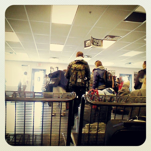 Greyhound Bus Lines - Bus Station in Tucson
