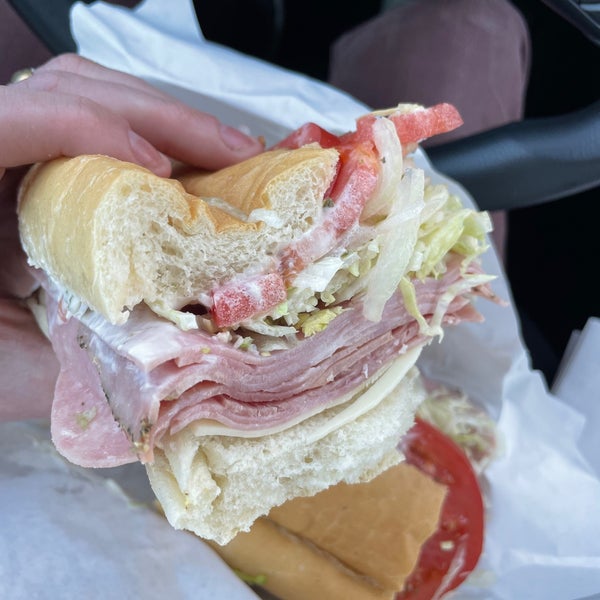 Tastee Sub Shop - 267 Plainfield Ave