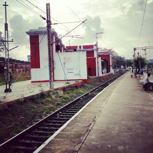Royapuram Railway Station - Rail Station