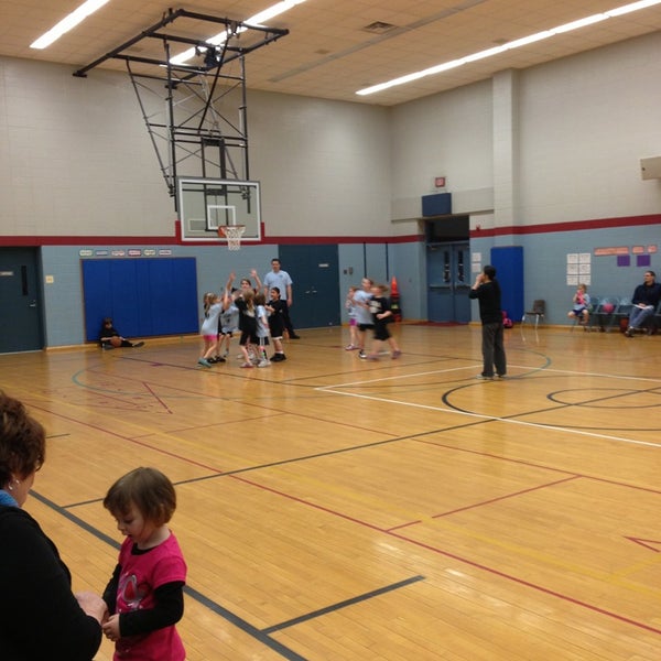 Pine Tree Elementary - Elementary School