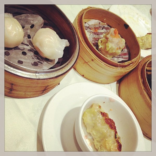 Yan's Garden Chinese Restaurant 潮樓海鮮酒家 - Dim Sum Restaurant in Burnaby