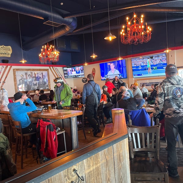 Slopeside Grill - Apres Ski Bar in Steamboat Springs