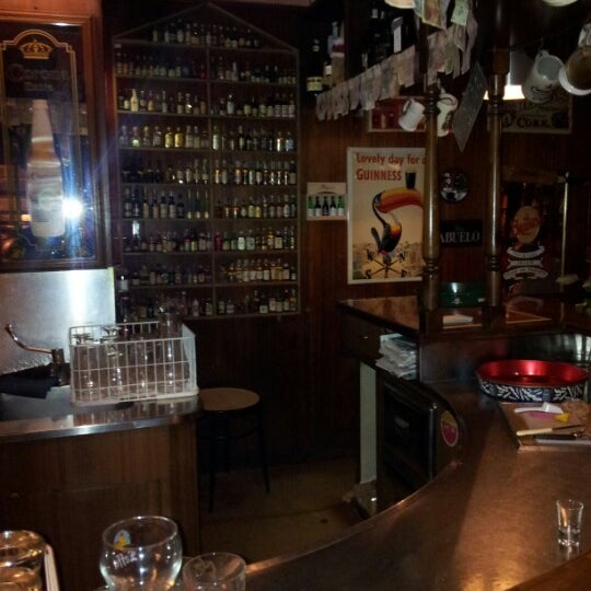 Naber Pub (Now Closed) - Bar in Centro