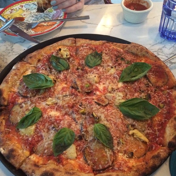 Mike's Pizza Kitchen - Pizzeria