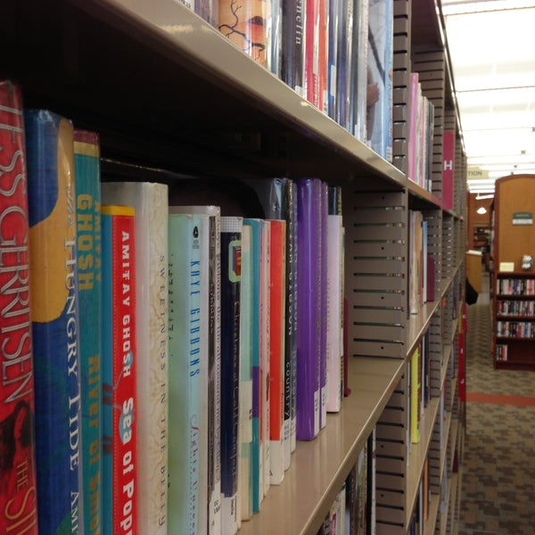 E.D. Locke Public library - Library in McFarland