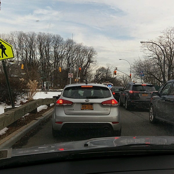 MTA MaBSTOA Bus at Pelham Parkway & Eastchester Road: (Bx12 & +Select ...