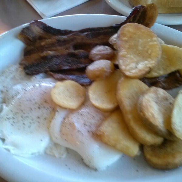 Wren's Cafe - Diner