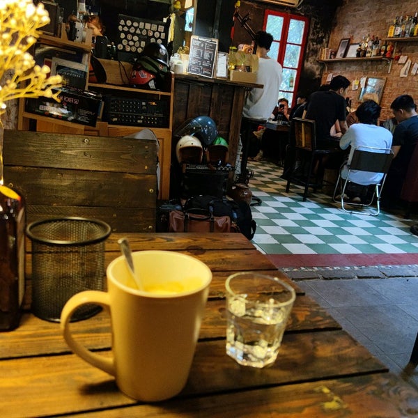 Hidden Alley - Café