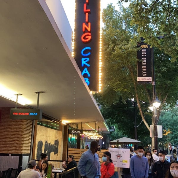 The Boiling Crab - Downtown Sacramento - 4 tips