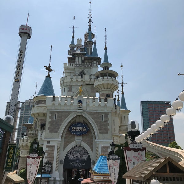 Photos at 자이로드롭 (Gyro Drop) - Theme Park Ride / Attraction in 서울특별시