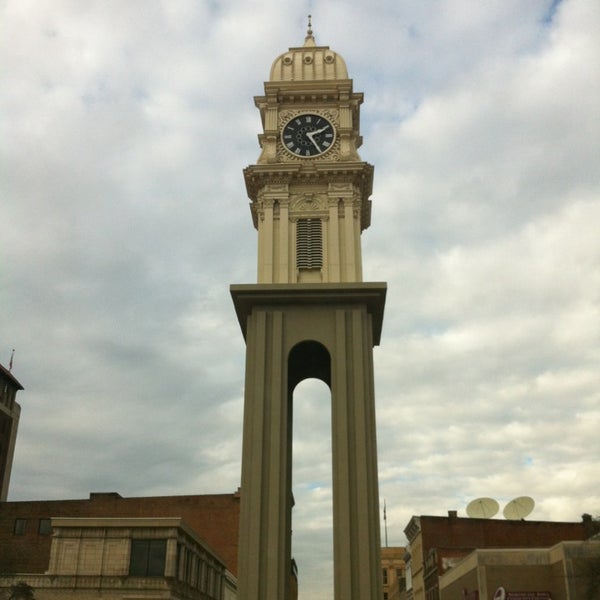 Town Clock Plaza - 723-25 Main St.
