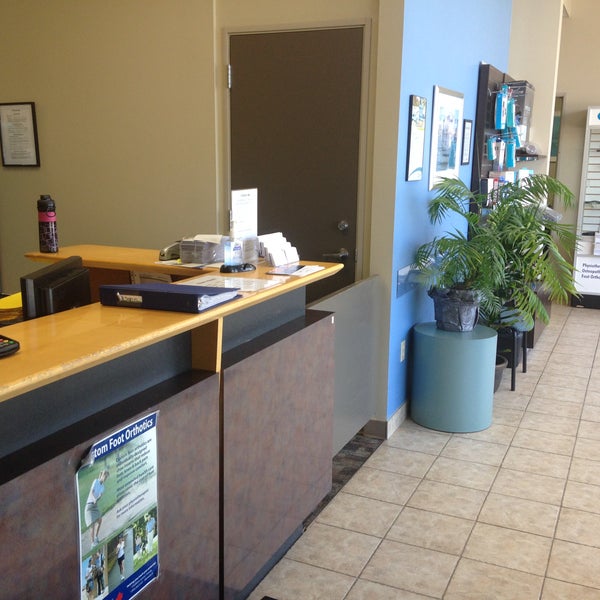 Lifemark Physiotherapy Mohawk & Upper Wellington - Physical Therapy Clinic