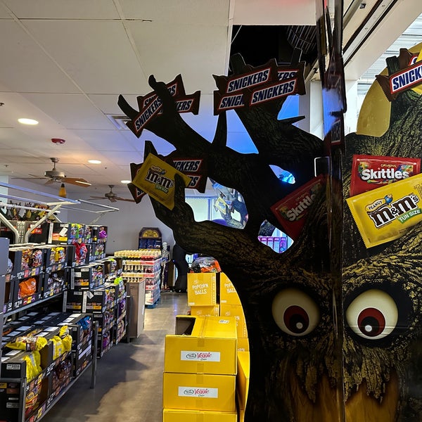 Walmart Supercenter - Big Box Store in Springville