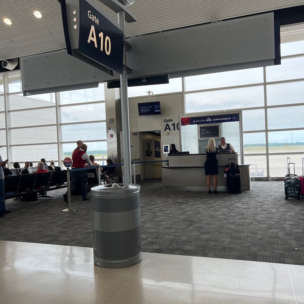 Gate A10 - Romulus, MI