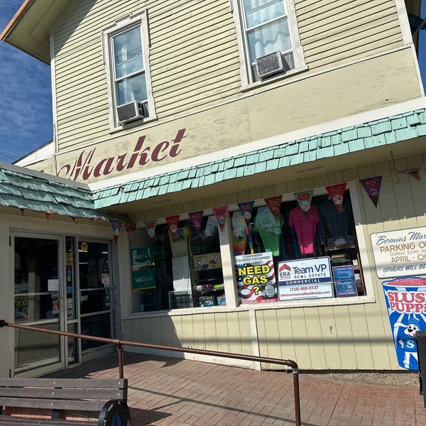 Bemus Point Market - Bemus Point, NY