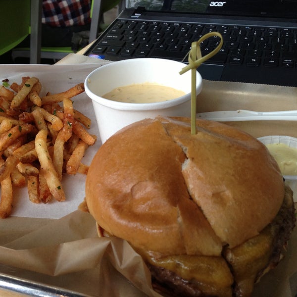 Hopdoddy Burger Bar - Burger Joint in Austin
