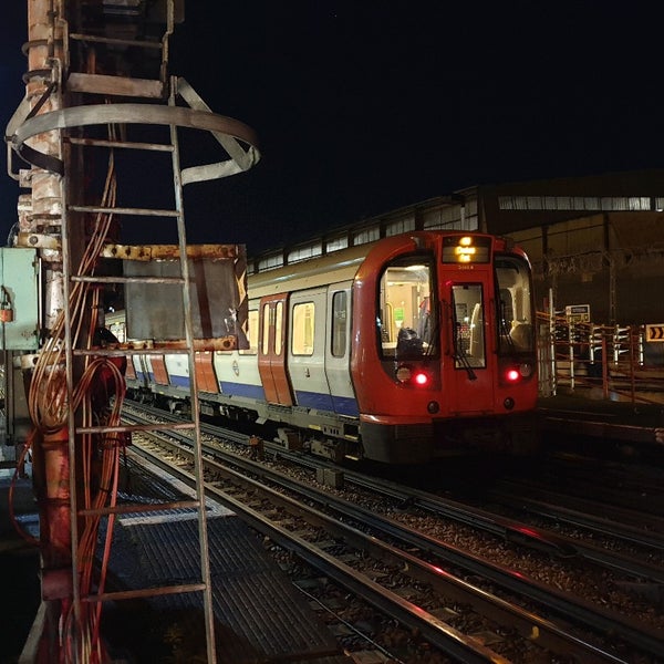 Photos at Neasden London Underground Station - Neasden Ln